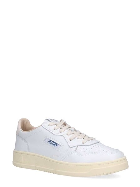autry MEDALIST LOW MAN BJ04 LEATHER/SUEDE/LOGO WHITE/SNOW WHITE ...